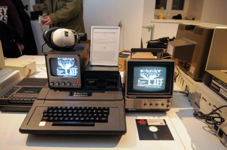 60 Interesting Steve Jobs Facts You Have To Know - Facts.net