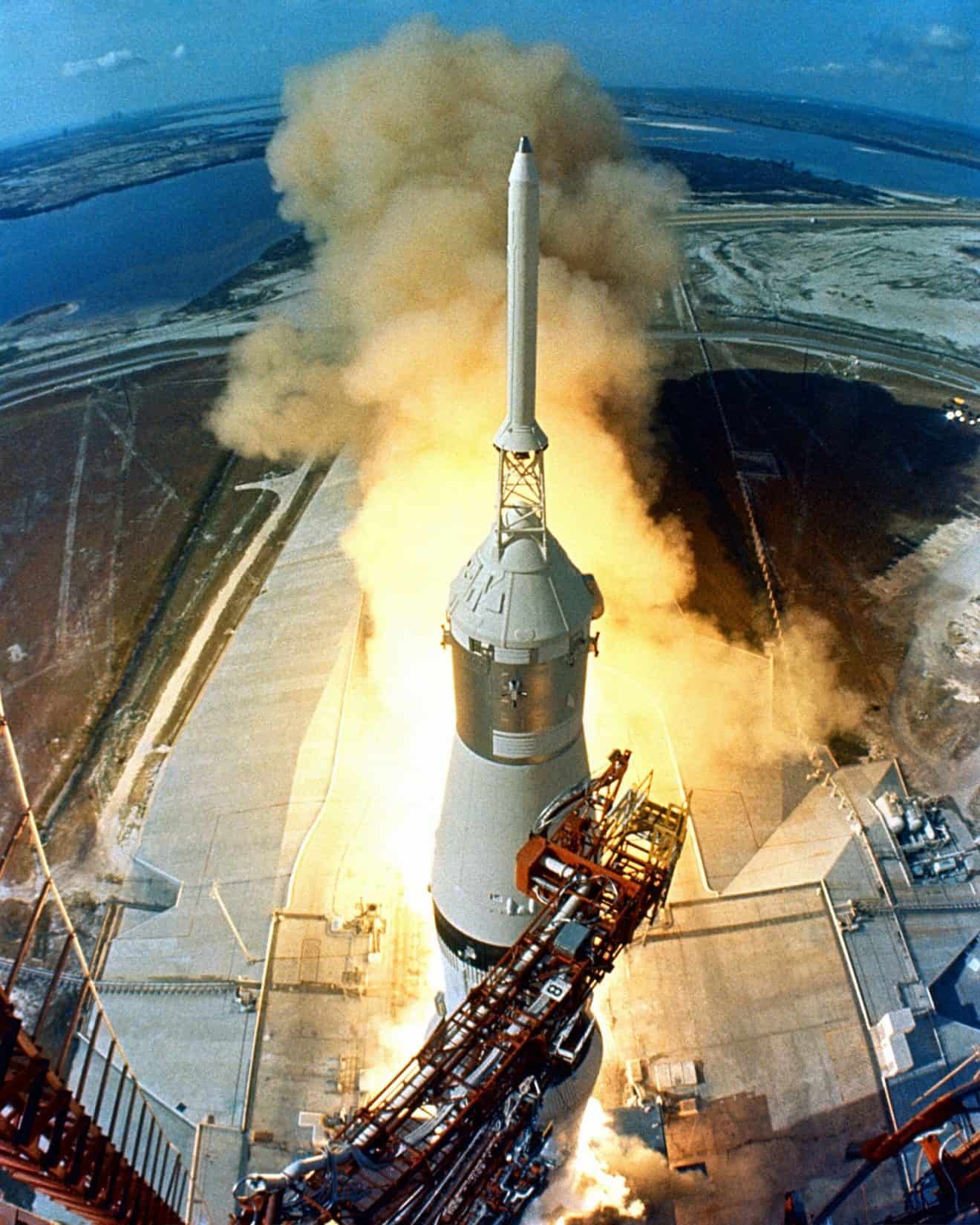 70 Apollo 11 Facts That Will Take You Over the Moon - Facts.net