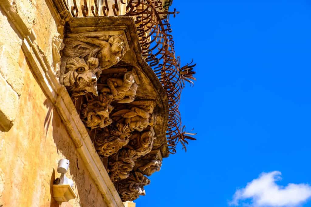 30 Fun Facts About Gargoyles That You Never Knew About