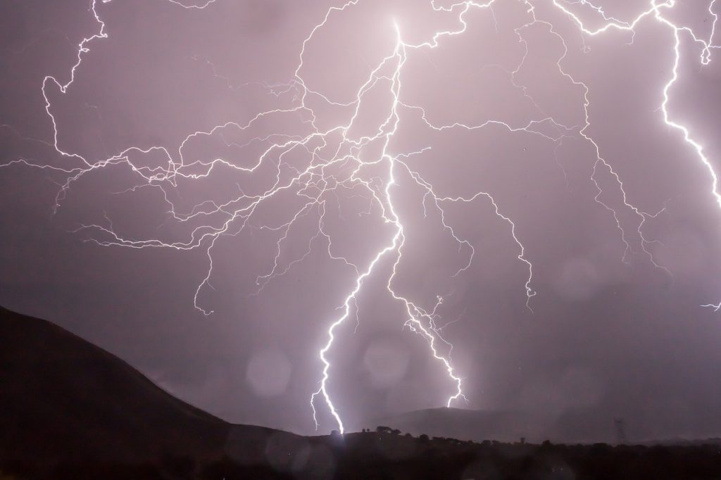 50 Curious Lightning Facts That Will Strike Your Interest
