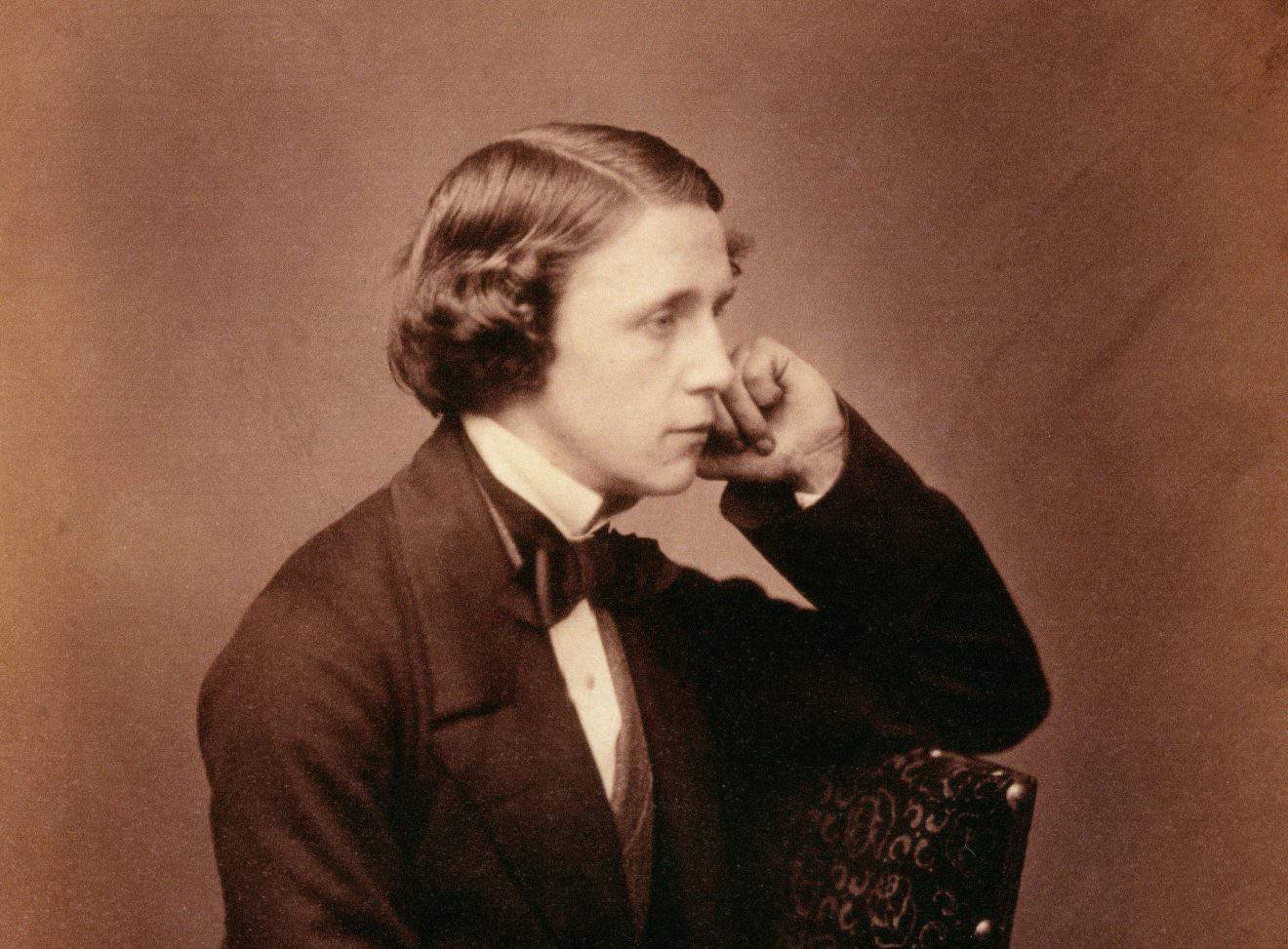 30 Famous Authors, Their Works, and Other Facts - Facts.net