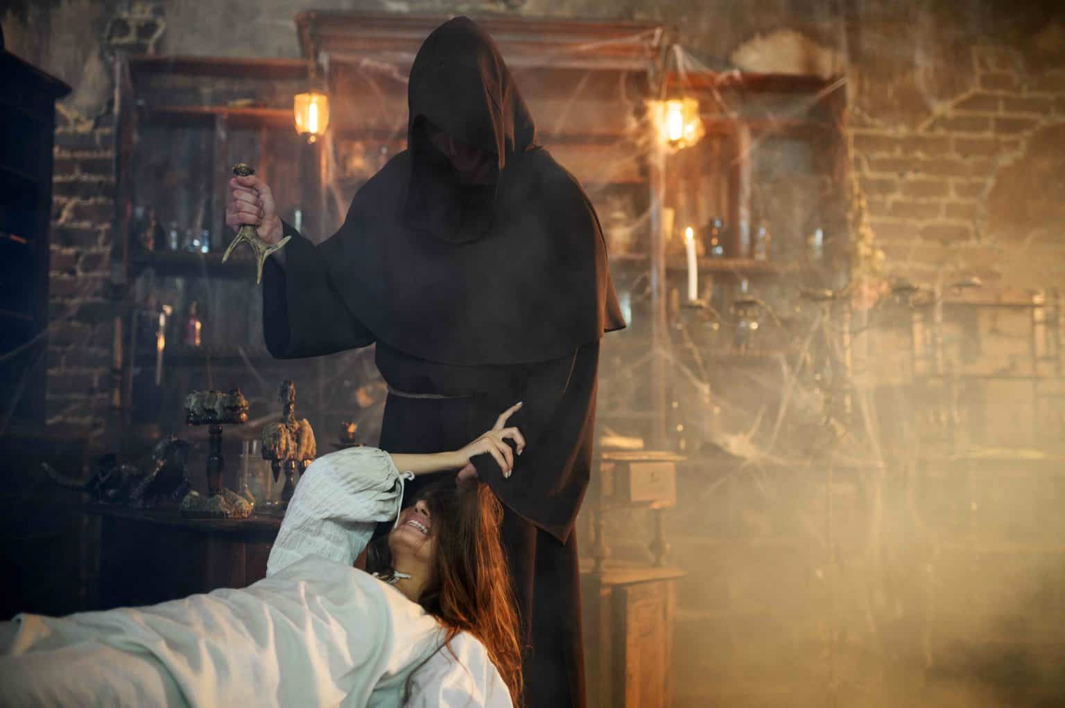 Warlock vs Wizard: What's The Difference? - Facts.net