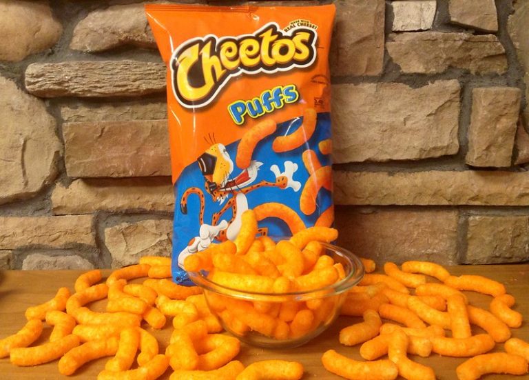 Get the Delicious Details With 16 Cheetos Nutrition Facts - Facts.net