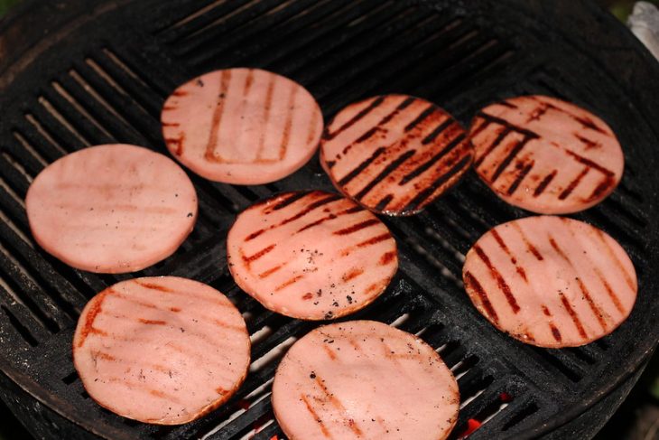 11 Bologna Nutrition Facts: Savor the Nutritional Secrets of this Deli ...