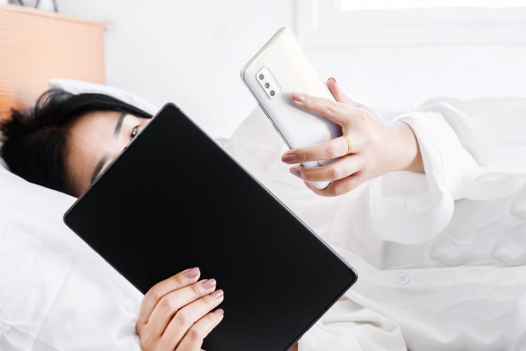 8 Surprising Facts About Excessive Screen Time - Facts.net