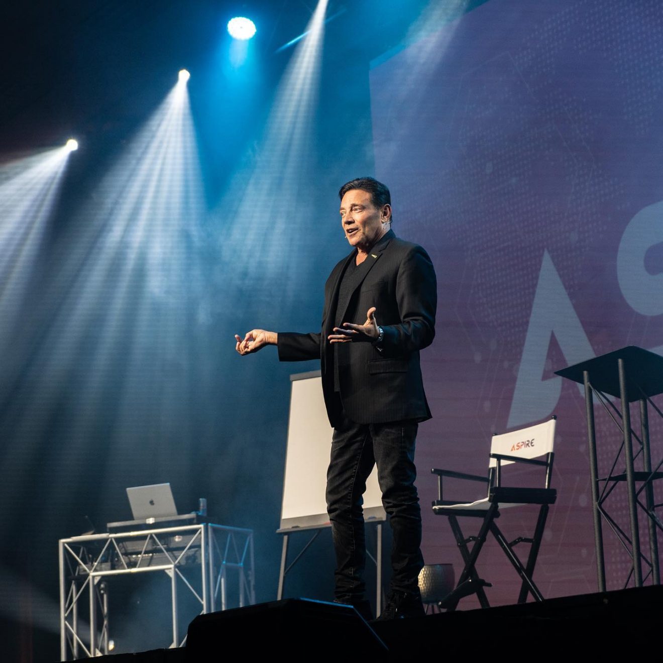 24 Facts About Jordan Belfort - The Real Wolf of Wall Street - Facts.net