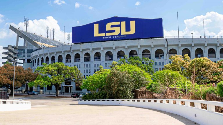 20 LSU Facts - Facts.net