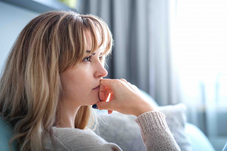 15 Facts About Shy Girls: The Inner World of The Introverted - Facts.net