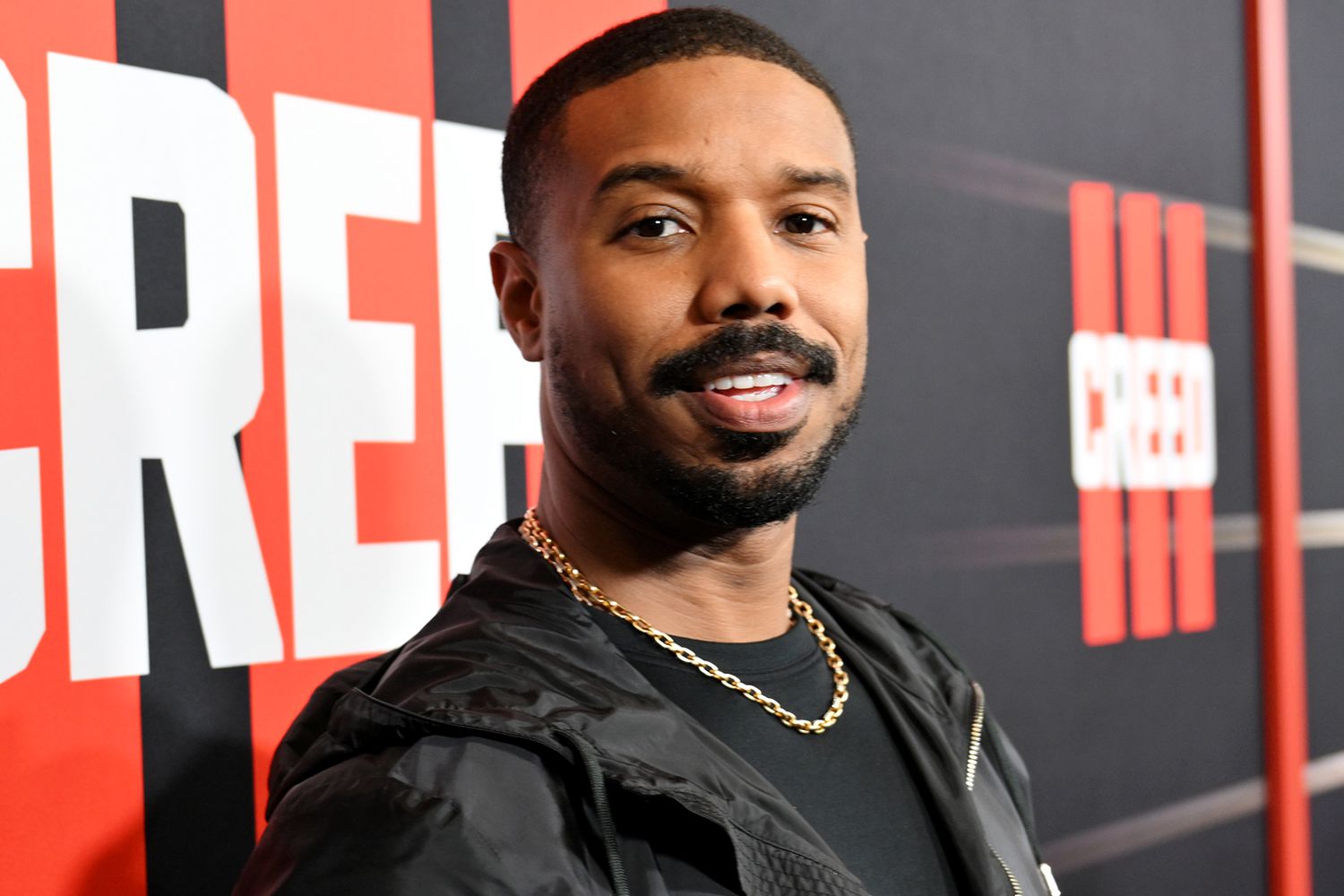 Michael B Jordan Descubra O Mundo Das Apostas Online Com Colombia