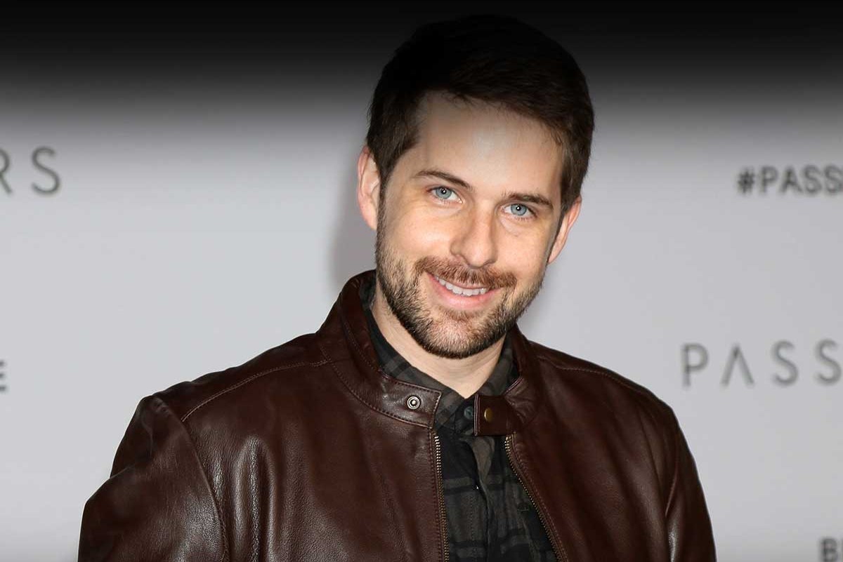 15 Fascinating Facts About Andrew VanWyngarden - Facts.net