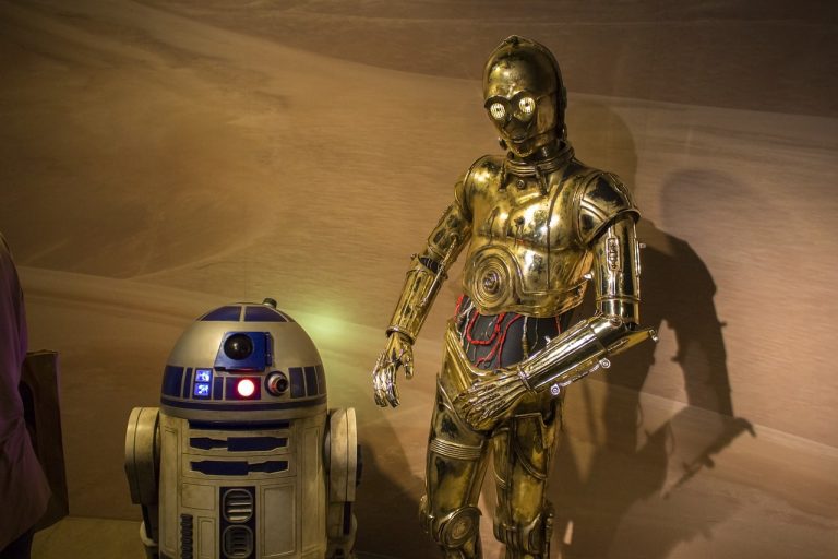 15 Most Famous Fictional Robots In History - Facts.net