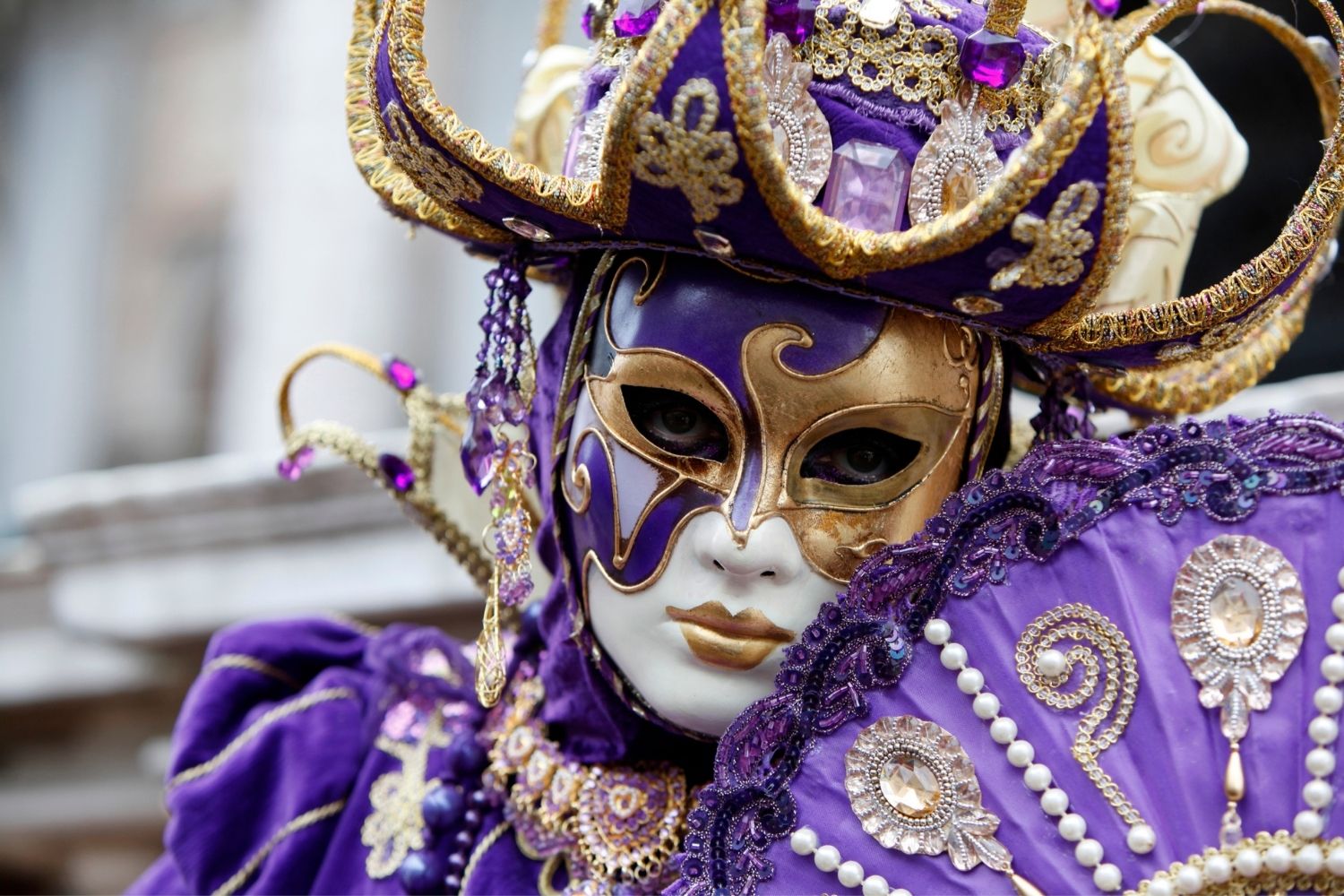 14 Captivating Facts About Costume Designer Facts
